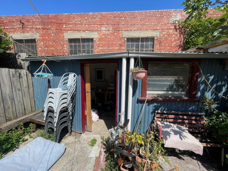 Backyard Private Artist Studio in North Melbourne - North Melbourne ...